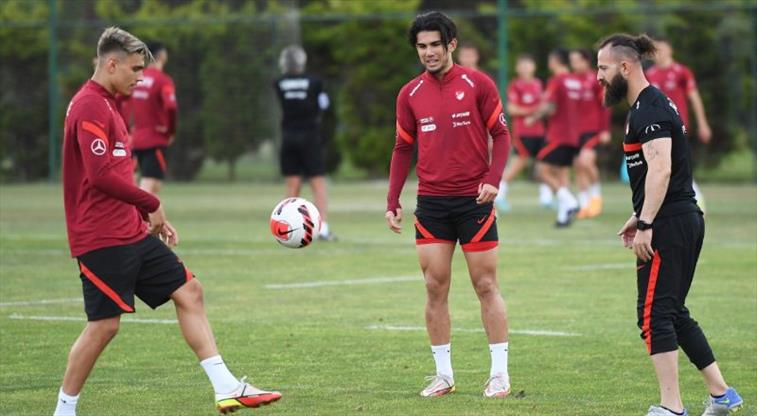 Futbol ve Spor Haberleri | Maç Özetleri | Canlı Maç Sonuçları